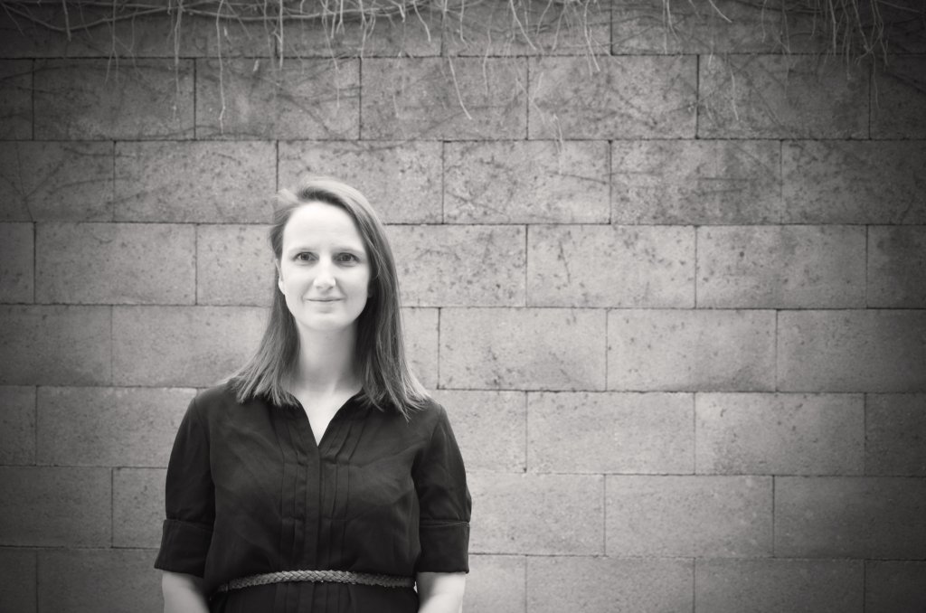 Když se zkombinuje antracitově šedá s hořčicovou... | Stavebnictvi3000.cz