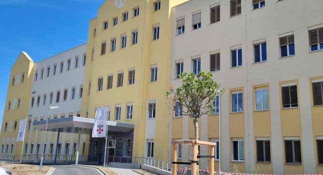 Dostavba nemocnice Cheb za 240 milionů korun je hotová ...